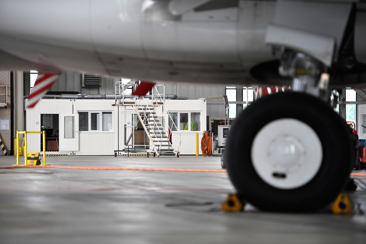 Details | Zeppelin Rental